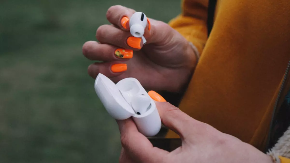 ניסיון באמצעות Airpods Pro