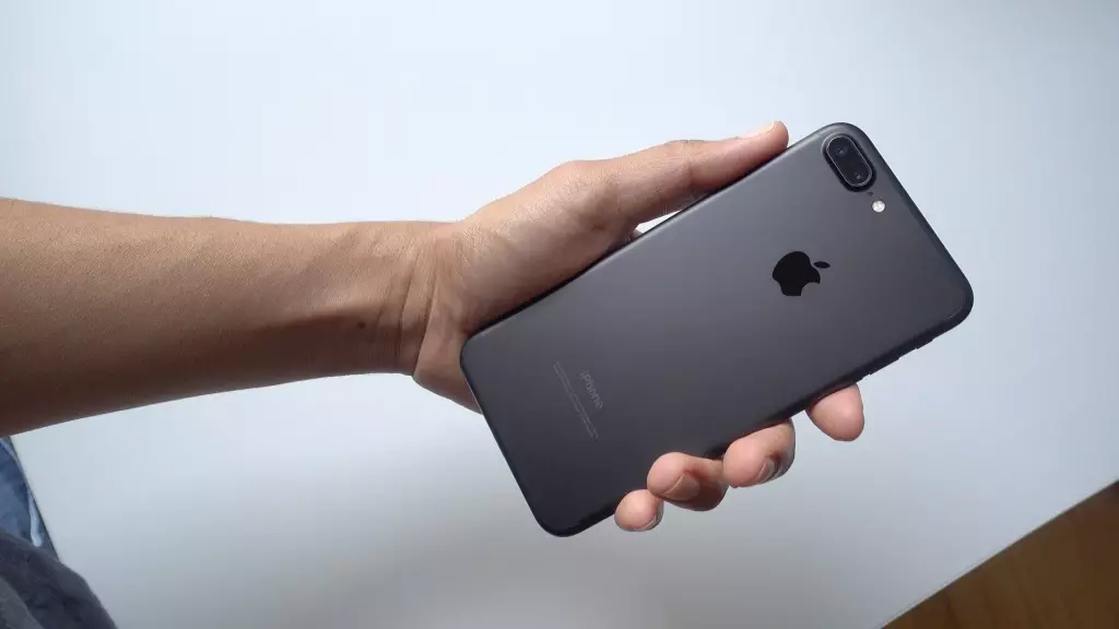 iphone-7-ntxiv-matte-black.jpg