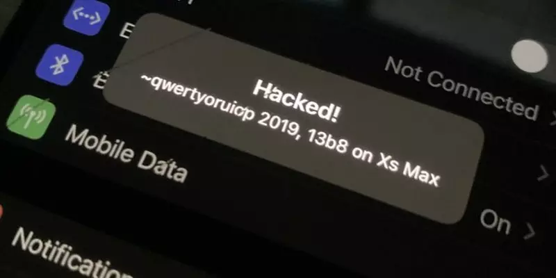 iOS 13 ўзламалі. Хутка з'явіцца джейлбрейк?