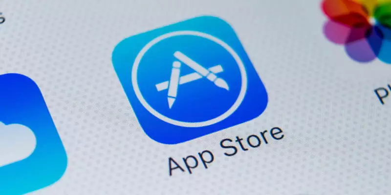 Bug aneh di App Store: Kemas kini semula datang